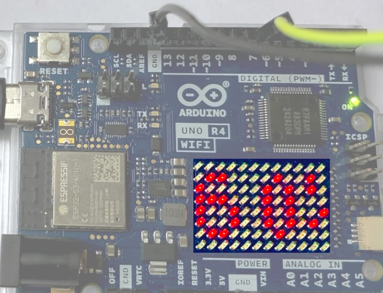Temperatur/Feuchtigkeit als Lauftext auf der LED-Matrix des UNO R4 WiFi ...